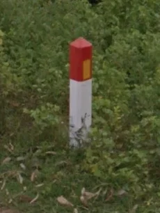GeoGuessr Bollards by Country | Visual Road Bollard Guide