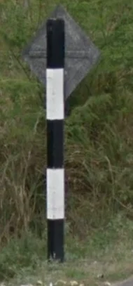 GeoGuessr Bollards by Country | Visual Road Bollard Guide