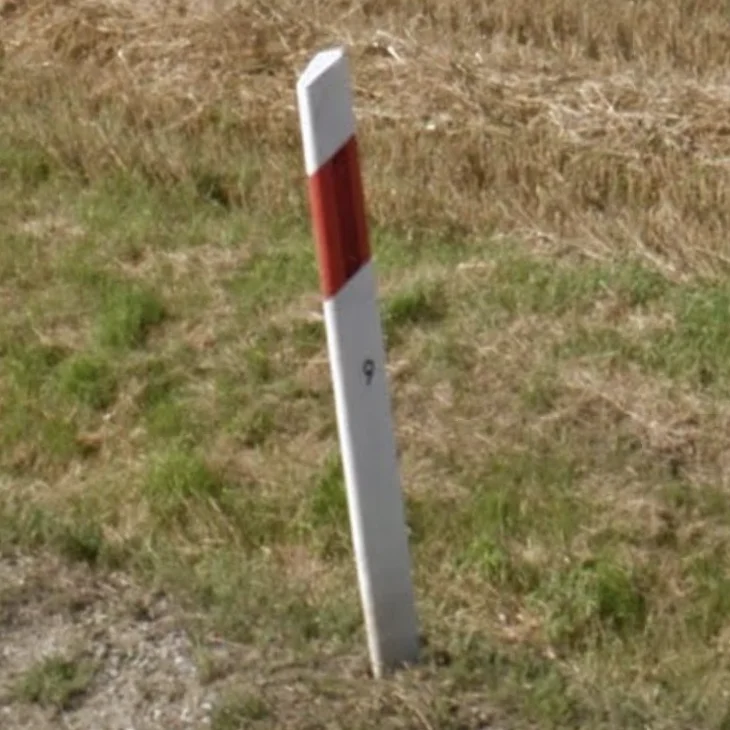GeoGuessr Bollards by Country | Visual Road Bollard Guide